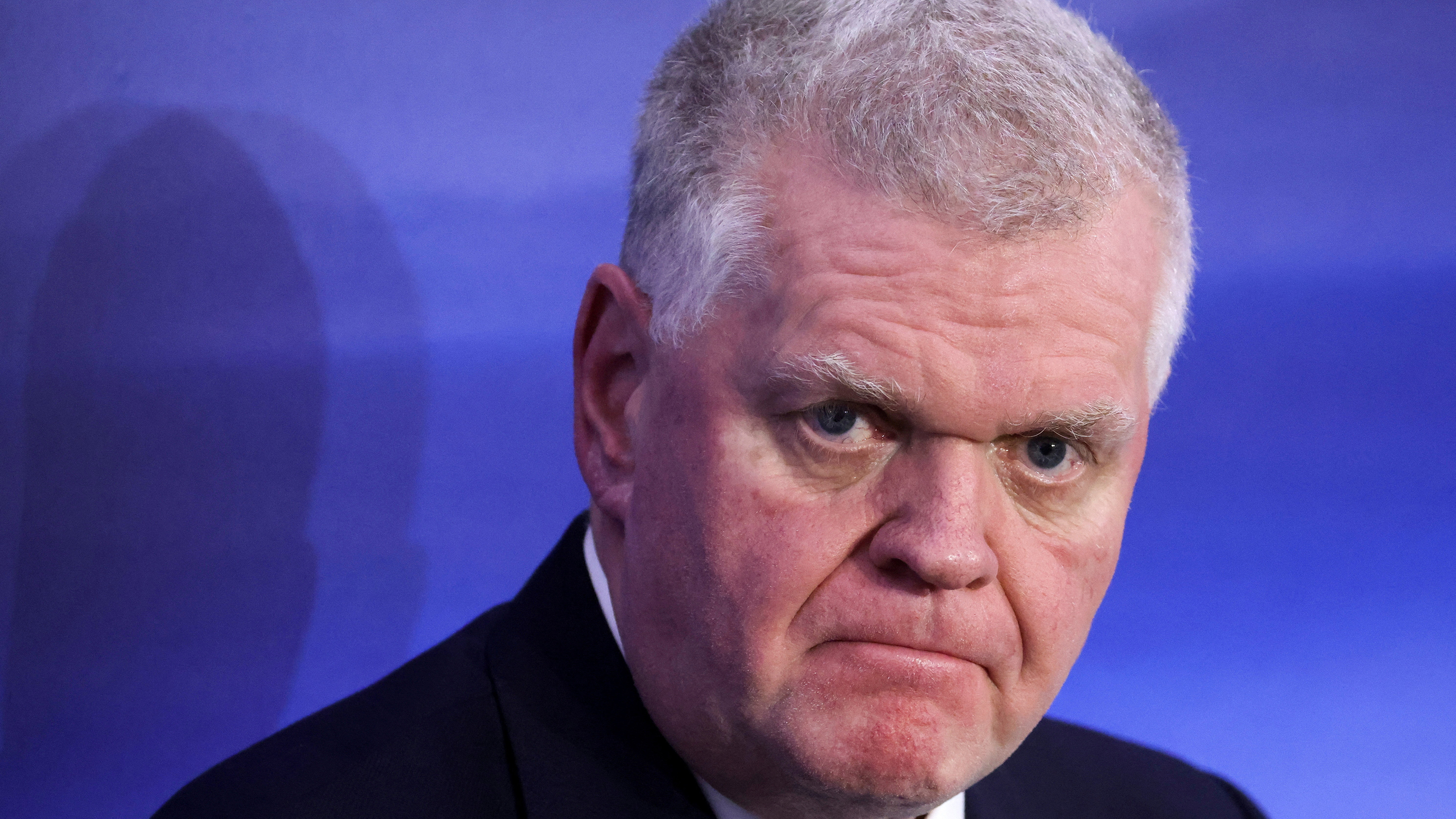HSBC CEO Noel Quinn announces surprise retirement; Santander profits up ...